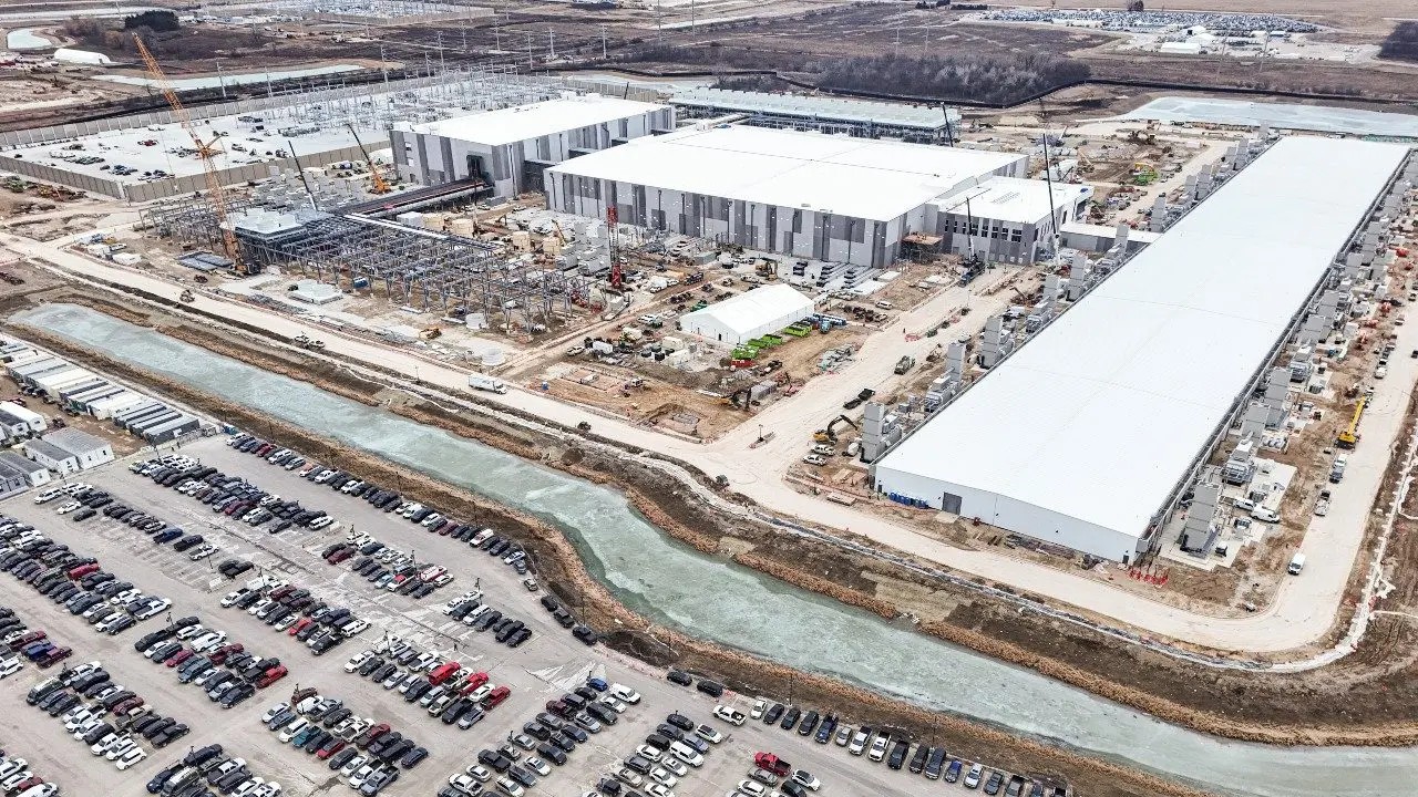 Mount Pleasant Board Approves Plans for 15 New Microsoft Data Centers ...