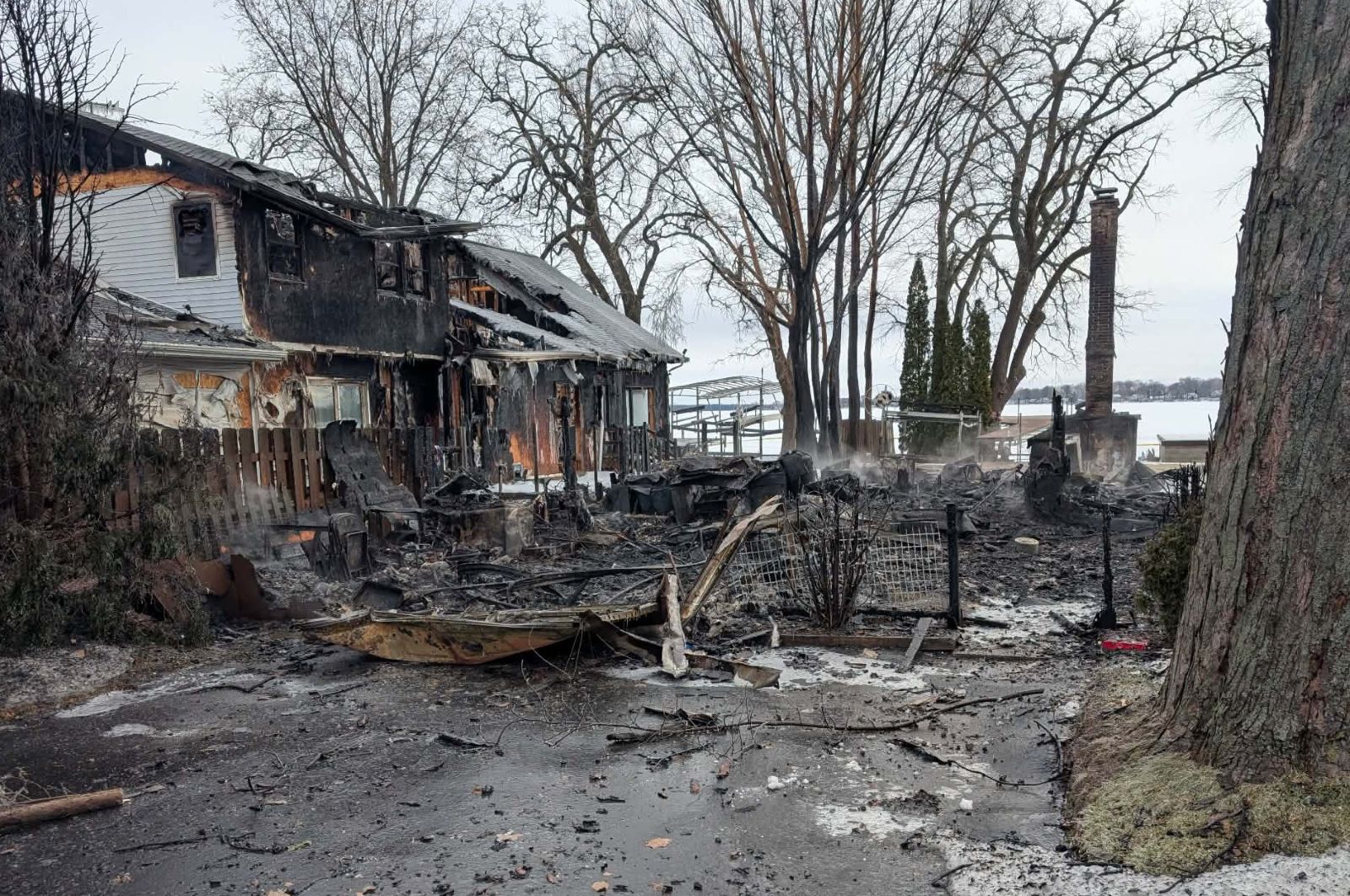 Major Fire in Fox Lake - Civic Media