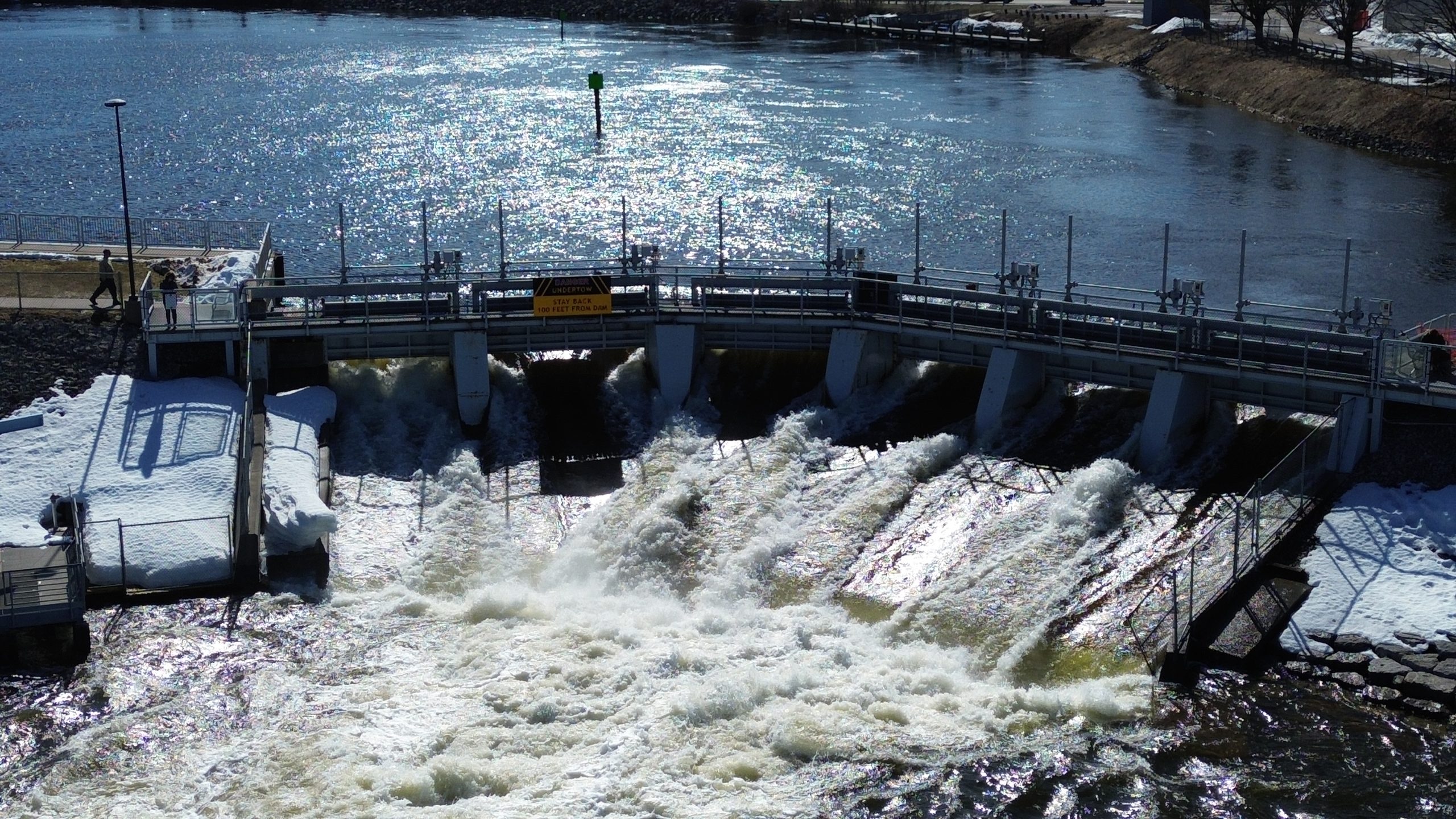 Michigan flood watch: Water less than 8 inches from top of Cheboygan ...